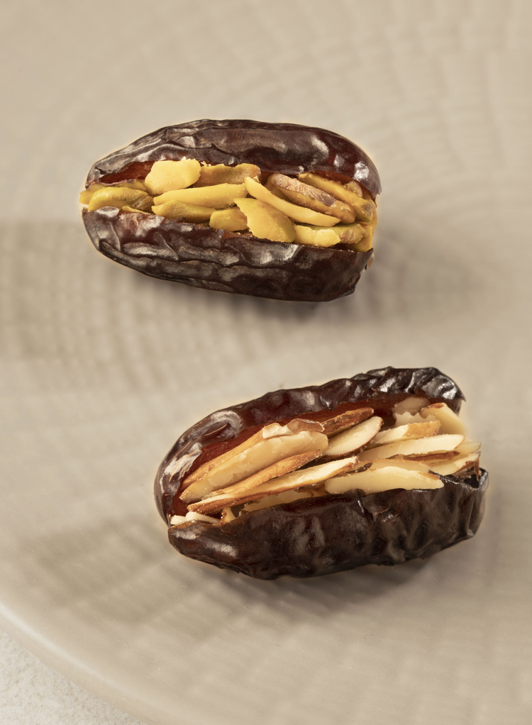 Best Dates in the World | Falcon Dates - Premium Quality Dates