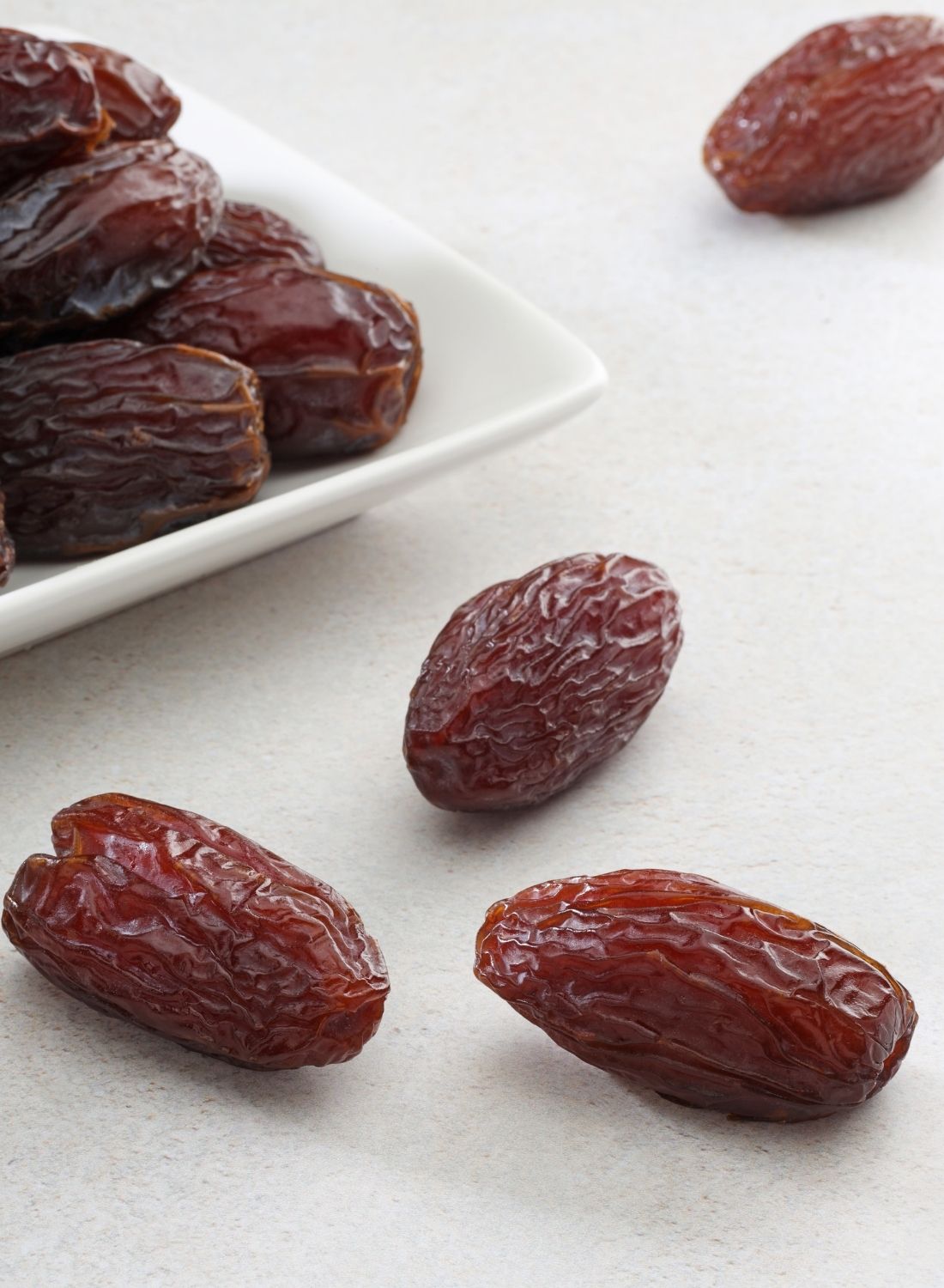 Plain Medjoul Dates – Falcon Dates